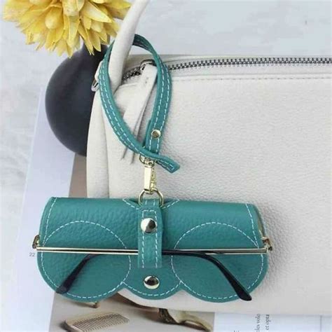 Leather Glasses Case Sunglasses Pouch Portable Eyeglass Carrying Case Cute Men And Women