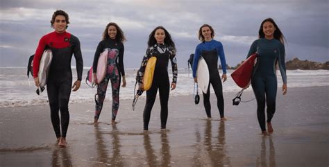 Surviving Summer Season 2 Making All The Right Waves Screenhub Film