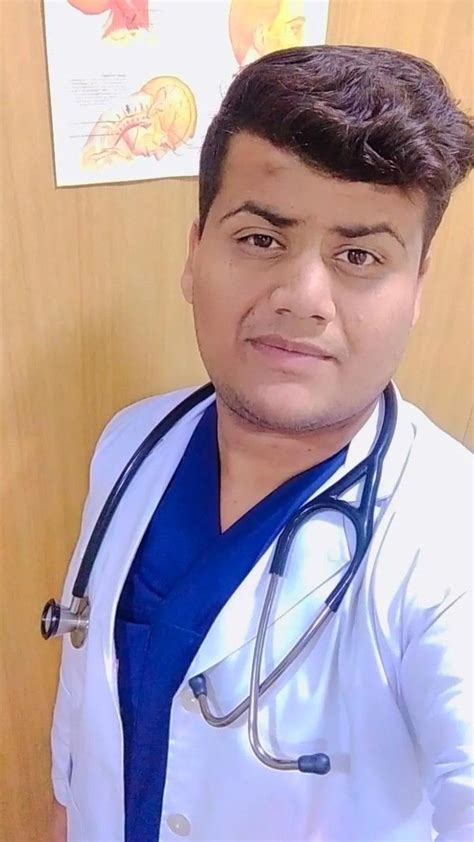 Parashealth Hospital Dr Dheerendra Gautam Pt