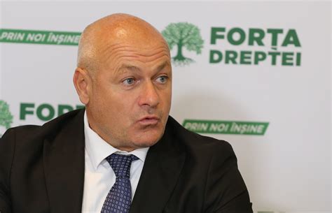 Remus Rof și Romeo Dunca Se Fac Praf Unul Pe Altul