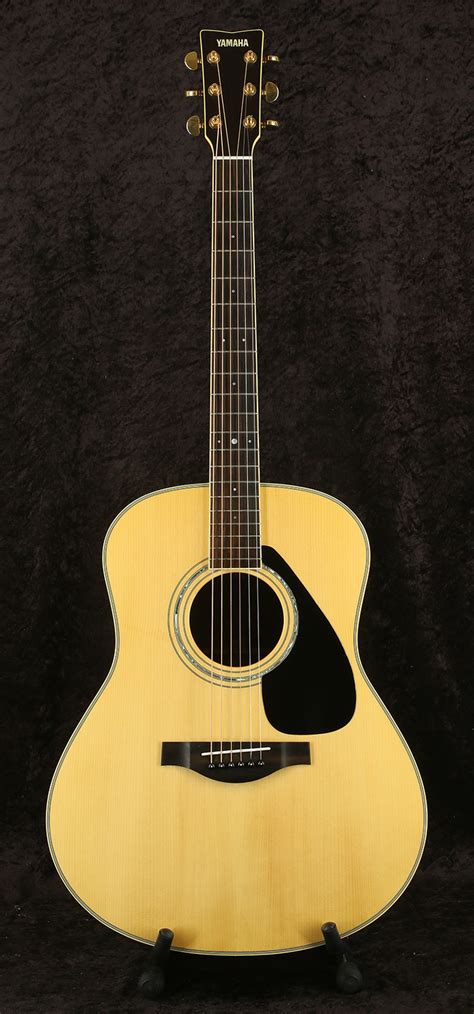 Vintage52 Budapest Yamaha Ll6