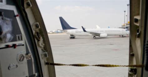 ¿qué Sucede Cuando Se Abre La Puerta De Un Avión En Vuelo Publimetro