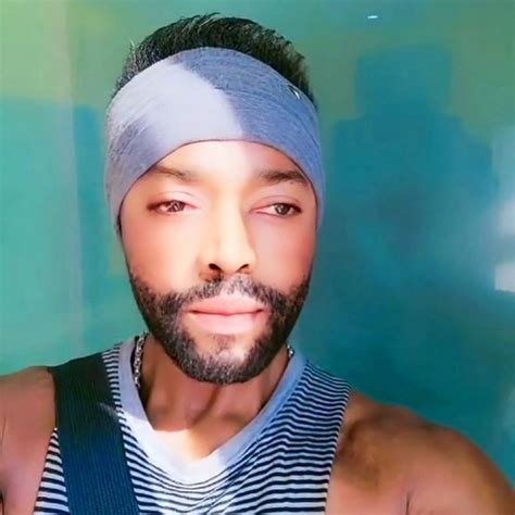 Hassan Abdullah حسن عبدالله Youtube