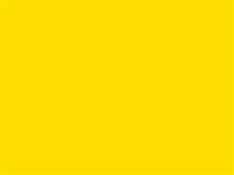 2048x1536 Yellow Pantone Solid Color Background