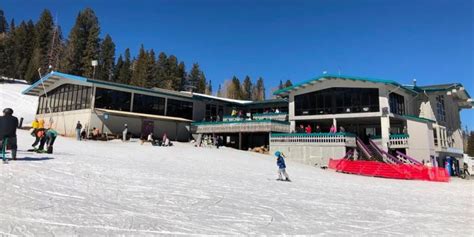 Sunrise Park Resort Seasonal Vacation Spots