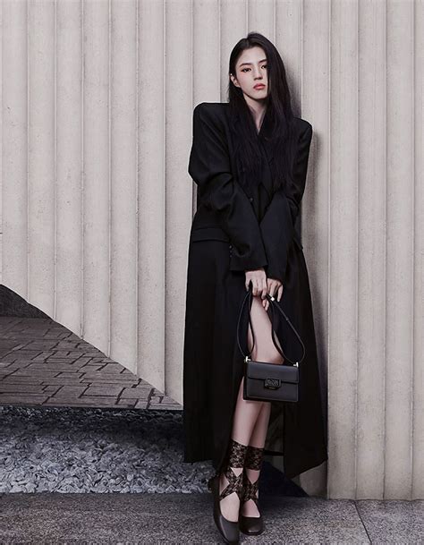 한소희 찰스앤키스 가방 레더 박시 미니 숄더백 추천 네이버 블로그