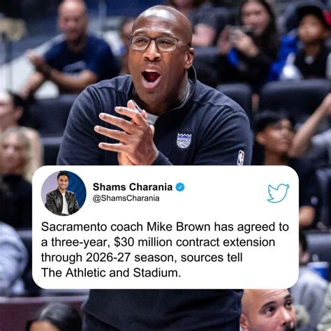 重磅！不回勇士了！3年合同签下，联盟第六高薪布朗国王主帅