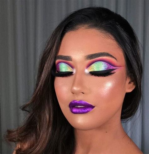 Pin By Brittany Morgan On Make Up And Nails Creative Eye Makeup