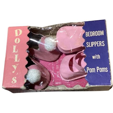 Dollys Toys Vintage Dollys Bedroom Slippers Pom Poms Ideal Toy Co