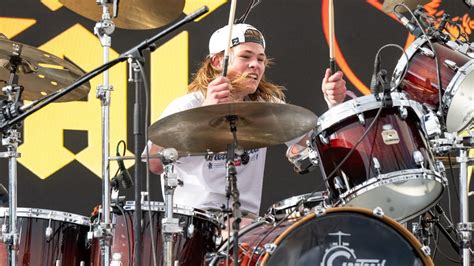 “watch This Hes Not Fu King Around ” Says Dave Grohl As Shane Hawkins