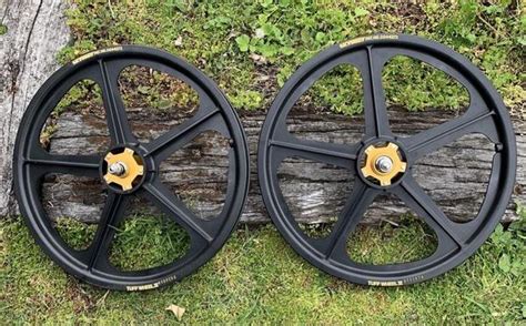For Sale Nos Gen 1 Skyway Graphite Tuff 11 Wheel Set