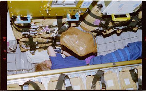 Sts081 309 023 Sts 081 Ms Ivins Packs Soft Stowage Bags In A Rack