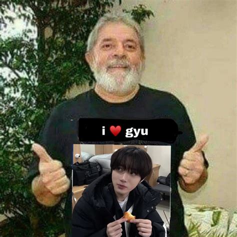 Pin By Mai On Bbbbbby In 2024 Txt Love Smiley Memes