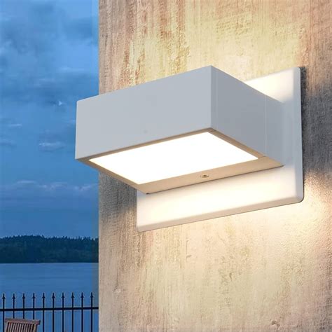 White Aluminum Outdoor Wall Light New Designer Aluminum Body