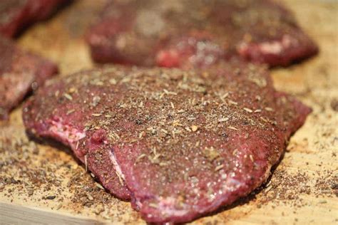 Smoked Beef Cheeks Recipe — Melt In The Mouth Delicious Beefy Nuggets