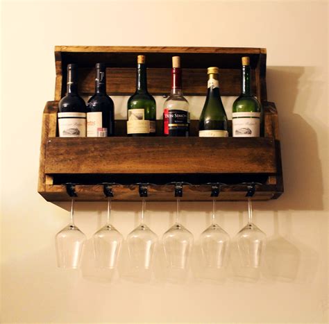 Cava De Madera Rústica 6 Vinos Y Copas Anclaje En Pared 64900 En