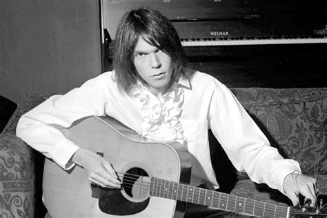 Neil Young Plots Carnegie Hall 70 Concert As First Official Bootleg