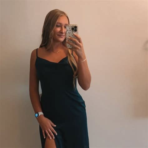 Lils Lillyolsonn On Threads