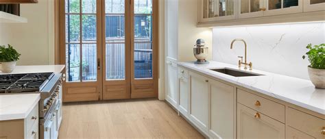 Calacatta Miraggio Gold Quartz Q™ Premium Quartz Msi