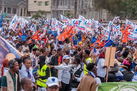 Guy Loando Lhomme Qui Veut Reconstruire La Rdc Par La Paix Et Le