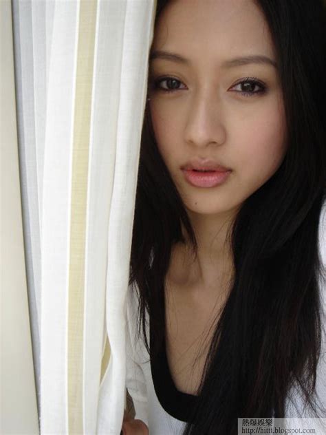 熱爆娛樂 Mango王秀琳42歲仍仙氣不減 只差一步即升呢做「霍家新抱」 Mango 王秀琳