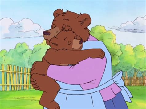 A Hug From Momma Bear Little Bear Wiki Fandom