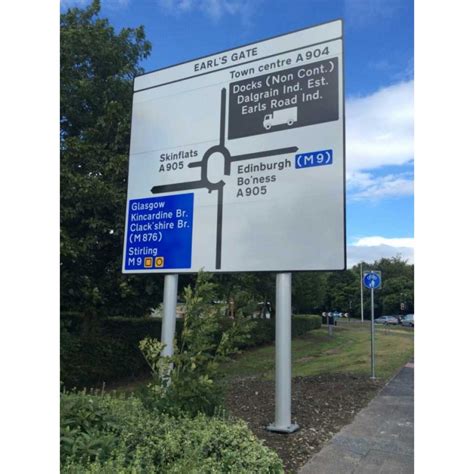 Optimast Passively Safe Sign Masts From Mallatite The Uks Leading