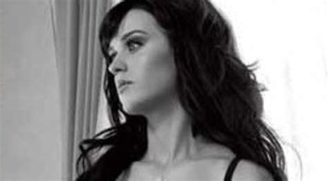 La Cantante Katy Perry Se Desmelena En Unas Fotos Para La Revista