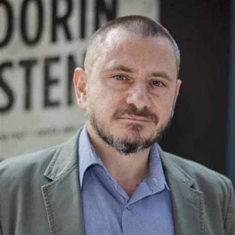 БОРБА ЗА ВЕРУ Никола Маловић Слон у црквеној радњи