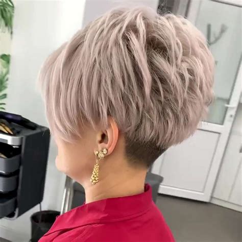 30 Coolest Feminine Undercut Pixie Cuts For 2023 Artofit
