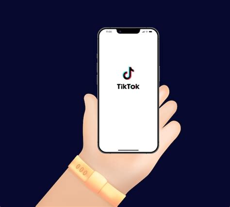 손에 있는 Tiktok 화면 소셜 미디어 소셜 네트워크 인터페이스 템플릿 Facebook 모형 Tiktok 사진 프레임