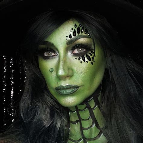Looking For For Ideas For Your Halloween Make Up Browse Around This