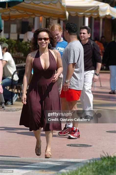 Actress Rosie Perez Walks Along Lincoln Road On March 6 2006 In