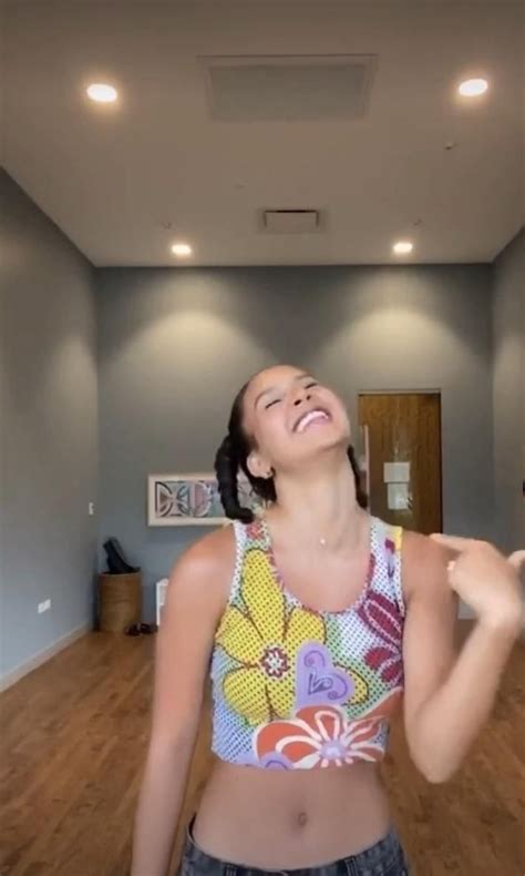 17 Sofia Wylie Video Tik Tok Idées Chorégraphie Danse à Enregistrer