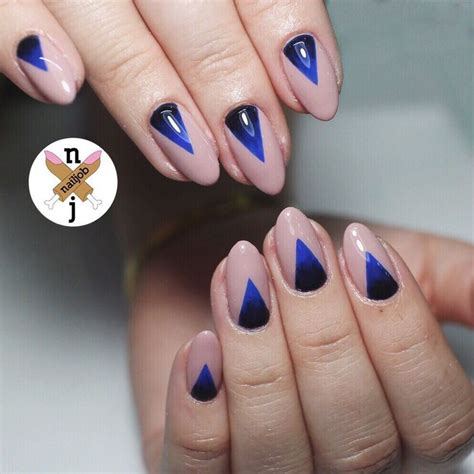 723k Followers 886 Following 2242 Posts See Instagram Photos And