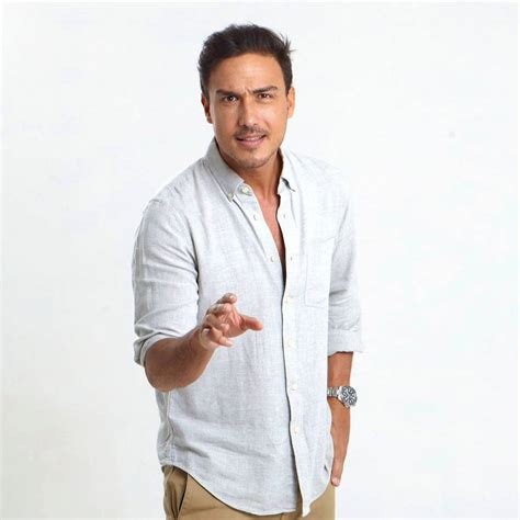 Hamish Daud Biodata Profil Fakta Umur Agama Istri Film