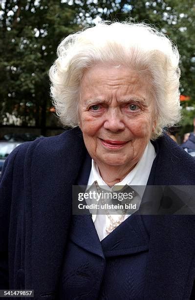 307 Heidi Cables Photos And High Res Pictures Getty Images