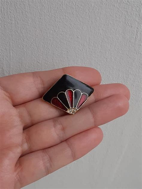 Вінтажна брошка з емаллю — ціна 135 грн у каталозі Брошки Купити аксесуари за доступною ціною на