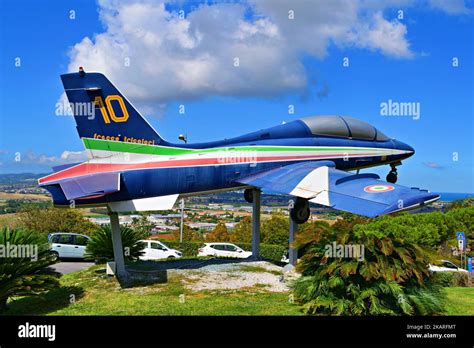 Freccia Tricolore Banque De Photographies Et Dimages à Haute