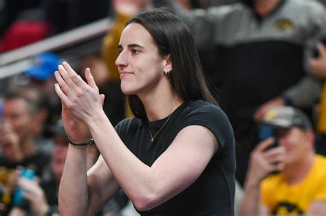 Caitlin Clark Issues Clear 5 Word Message To Rest Of Wnba After