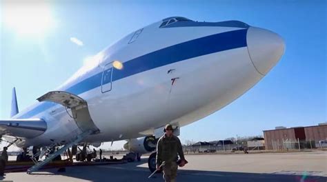 Us Put Doomsday Plane Into The Air This Week After Putin Nuclear