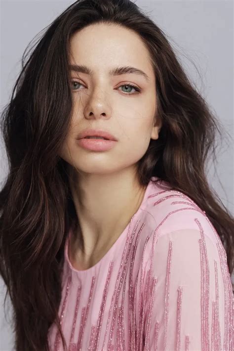 Models Inbetweenmodels