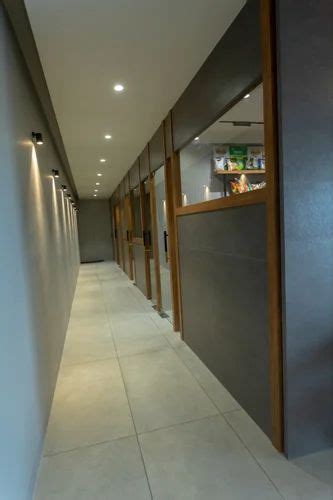 Electrical Power Laminated Pouch Tobbaco Packing Machine Automation Grade Automatic Packaging