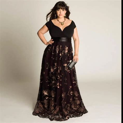 2017 Elegant Off Shoulder Lace Pattern A Line Long Floor Length Special