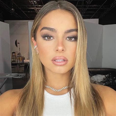 Lovley Lips Scrolller