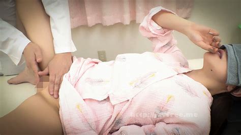 [gns 111] ドクハラ健康診断 変態医師の卑猥な診察 スケベな検診で身体の隅々まで弄ぶ 長年付き添いの看護師とグルになって健康診断と称して女性の身体を… High Quality Jav