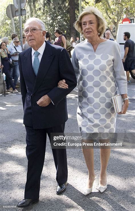 Marcelino Oreja And Silvia Arburua Attend The Wedding Ceremony Of Fotografía De Noticias