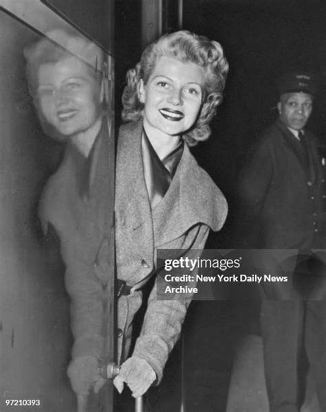 Hayworth Rita Photos And Premium High Res Pictures Getty Images