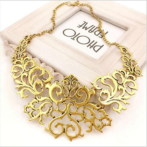 Classy Gold Statement Necklace On Luulla