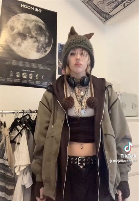 Pin By Salina On Looks Grunge Outfits Winter Grunge Outfits